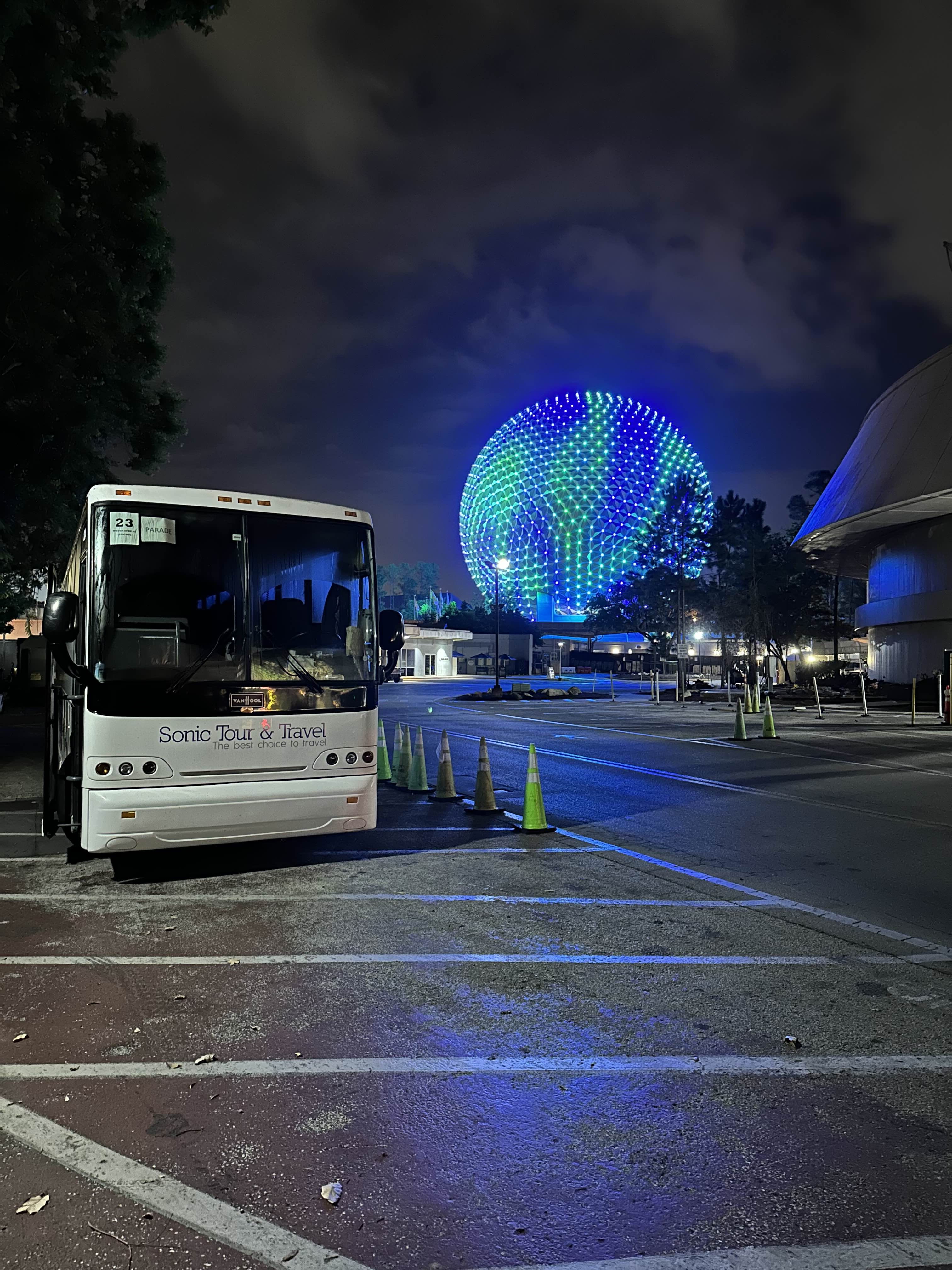Sonic Tour & Travel - Professional Charter & Shuttle Services